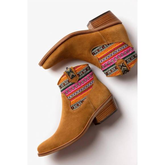 Penelope Chilvers | Shoes | New Penelope Chilvers Cassidy Mayan Boot In ...